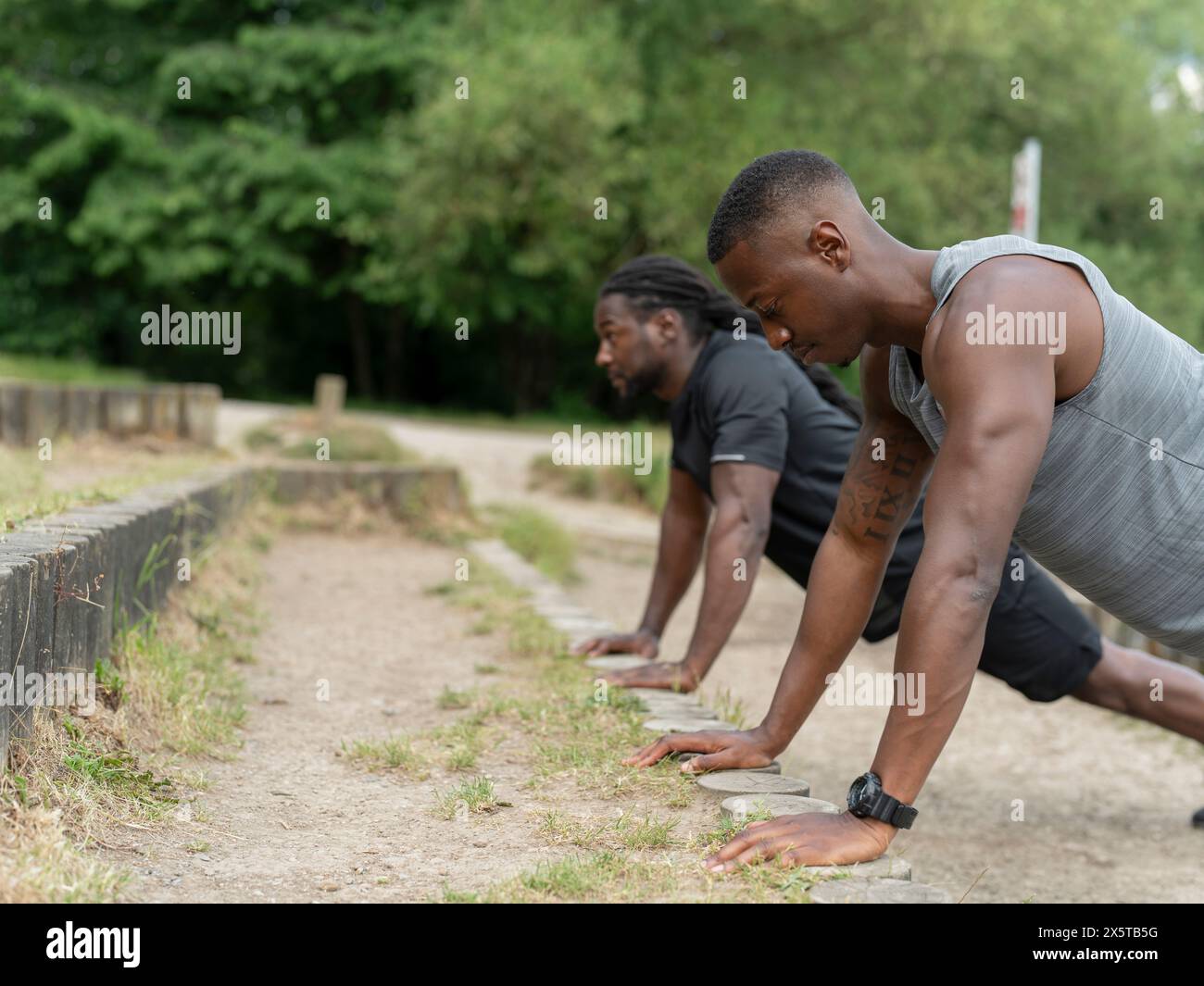 Push ups hi-res stock photography and images - Alamy