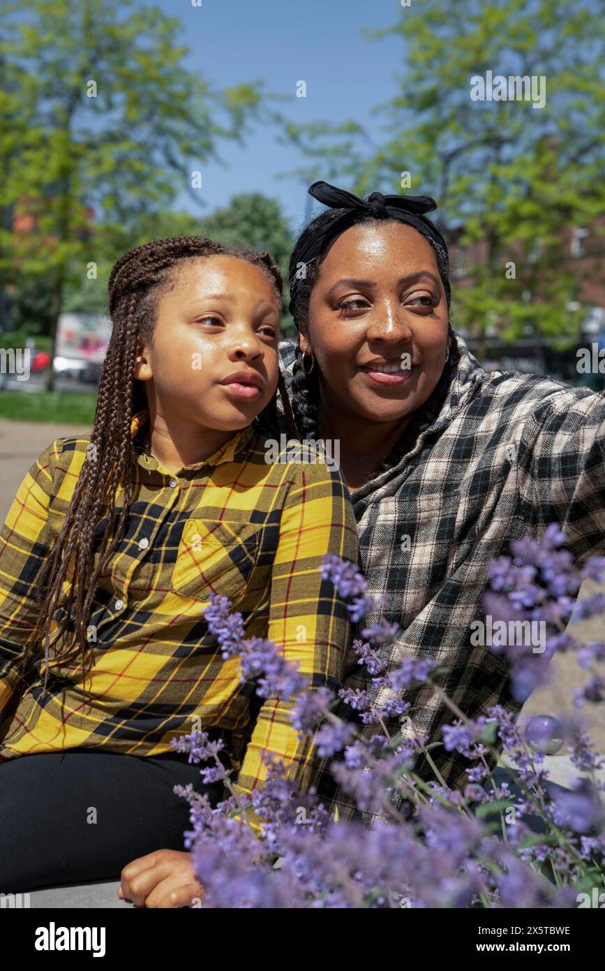 Mother daughter park bench hi-res stock photography and images - Alamy