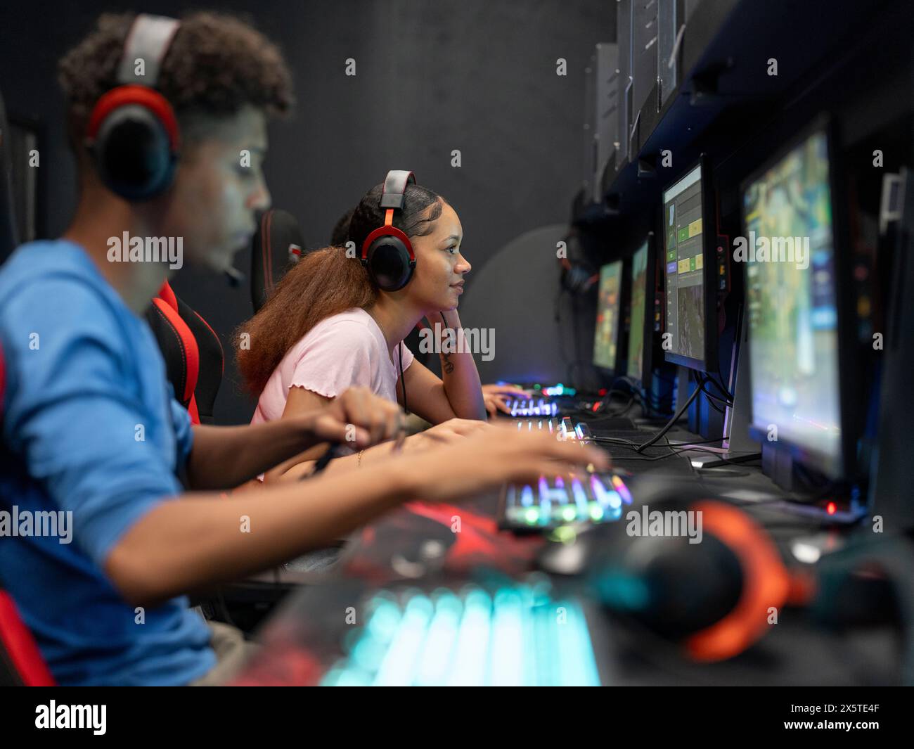 Youth club video games hi-res stock photography and images - Alamy