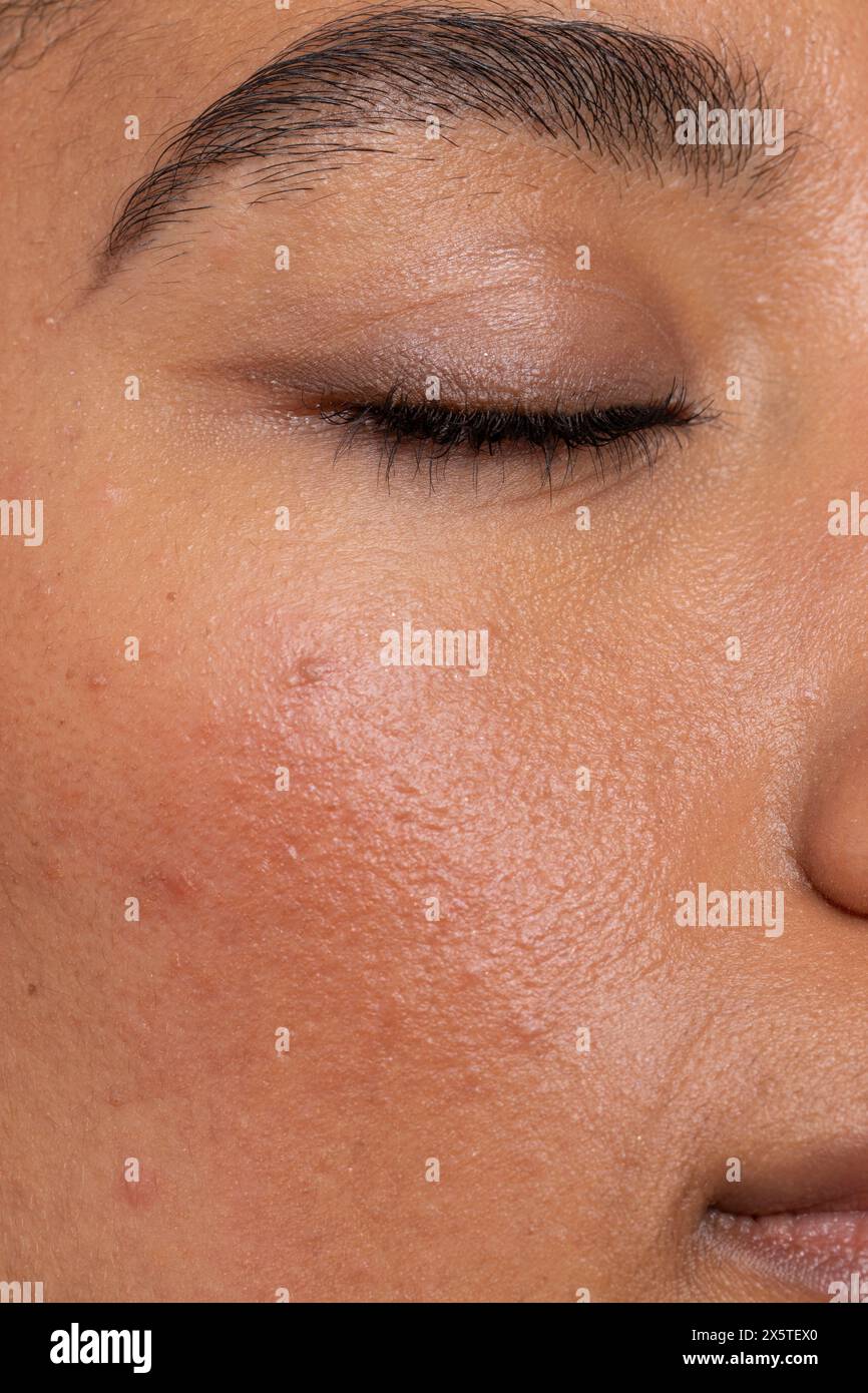 Close up young womans eyes hi-res stock photography and images - Alamy