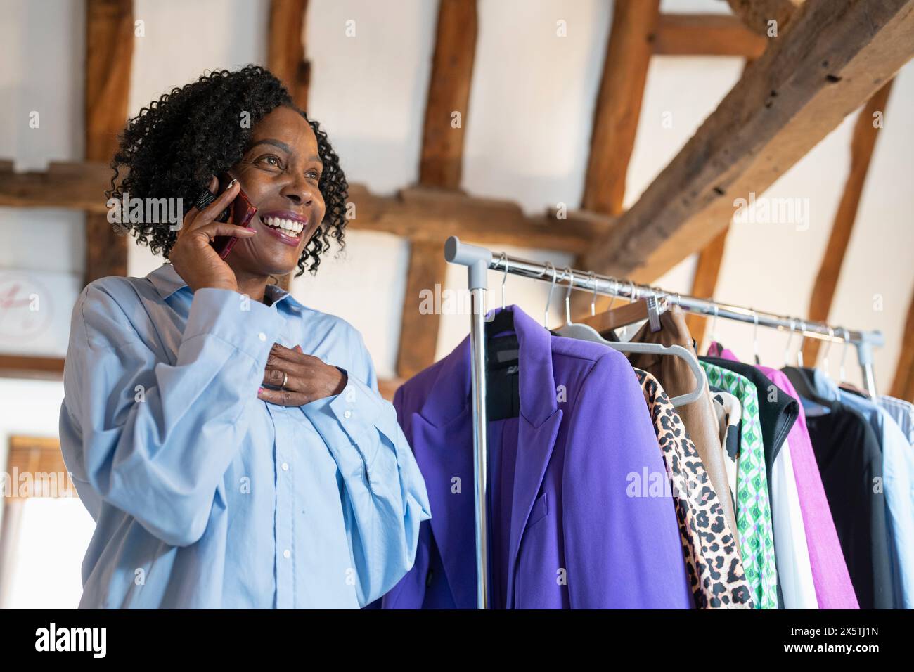 Smiling fashion designer woman hi-res stock photography and images - Alamy