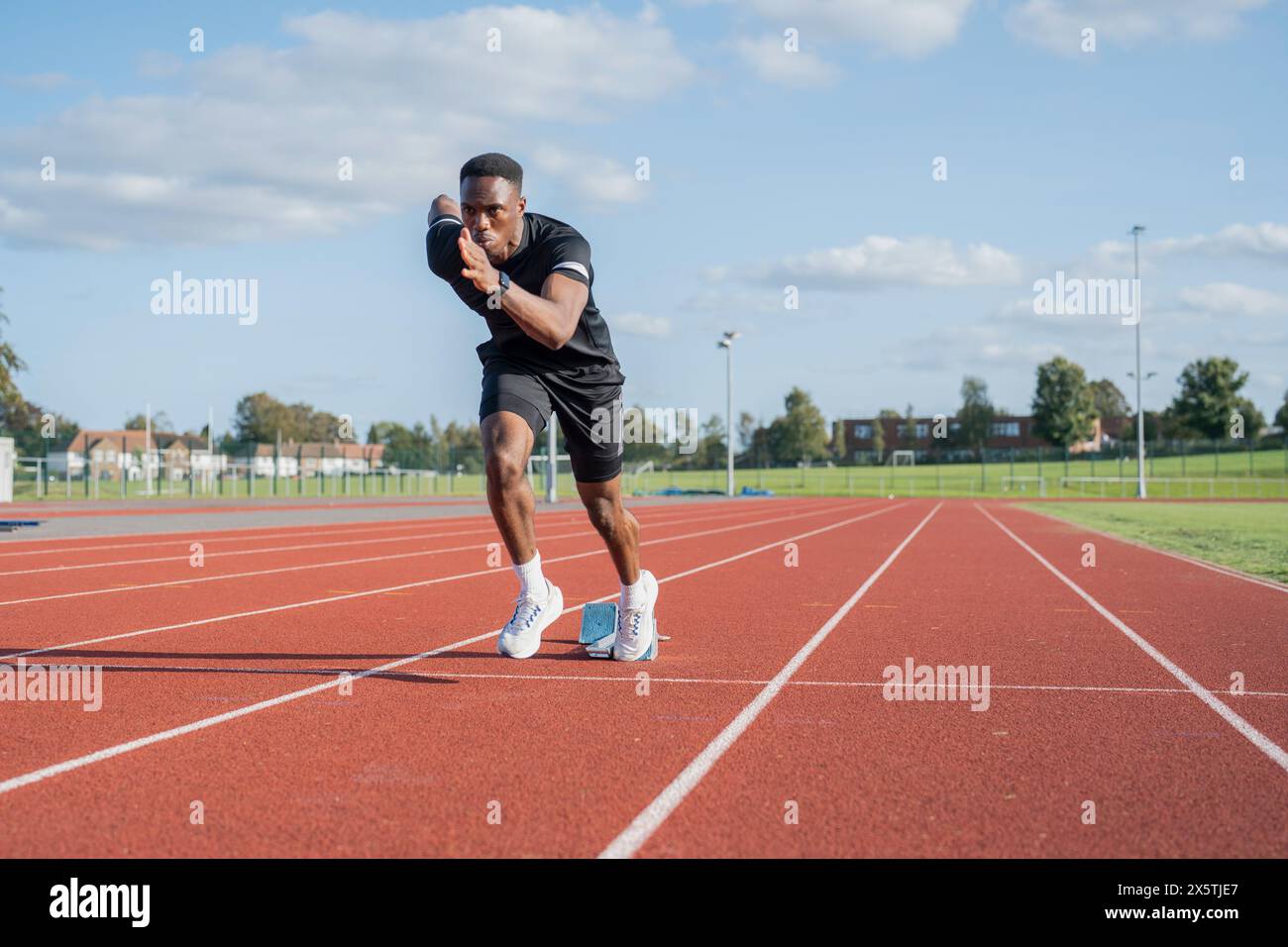 Sprinting athlete hi-res stock photography and images - Alamy
