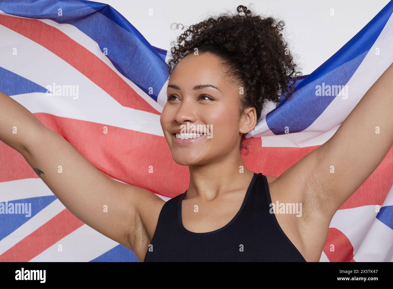 British woman smiling hi-res stock photography and images - Alamy