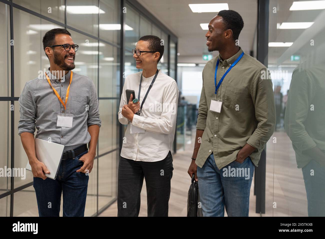 Group young office workers hi-res stock photography and images - Alamy