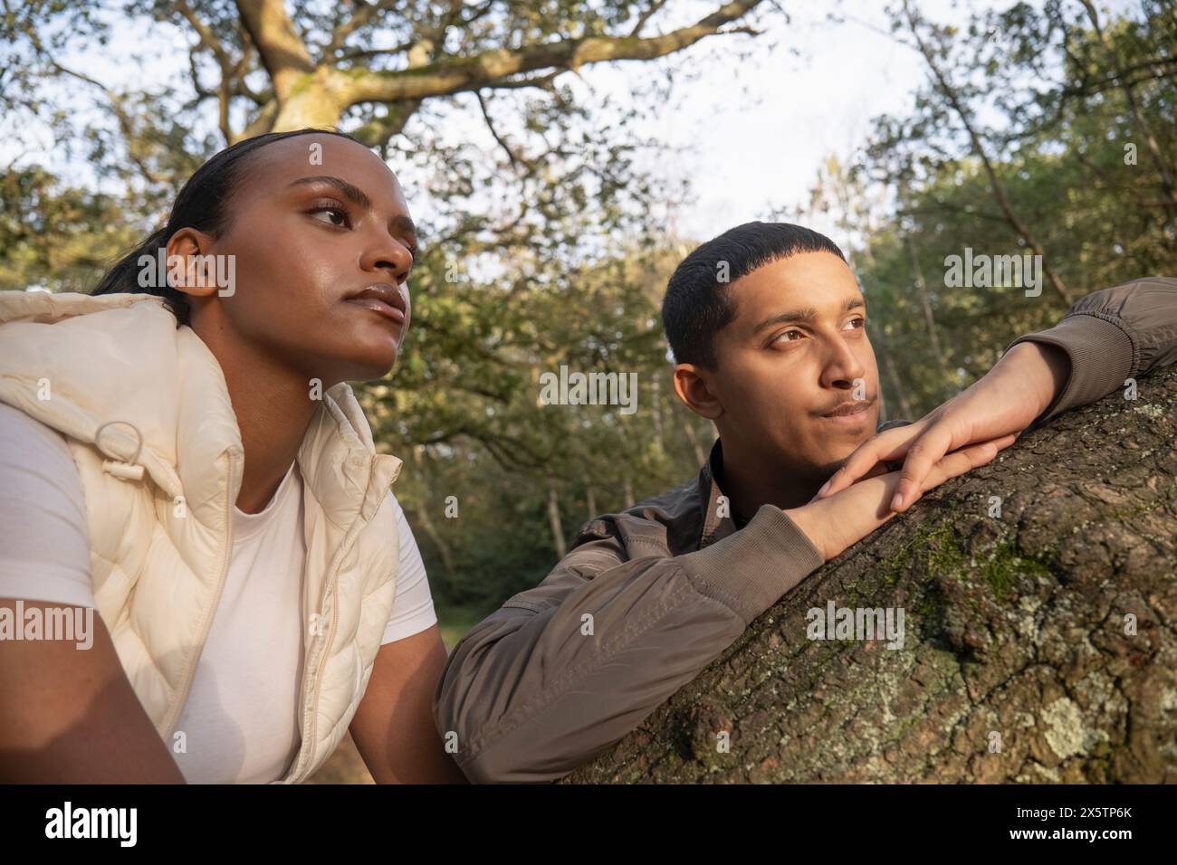 Two men leaning tree hi-res stock photography and images - Alamy