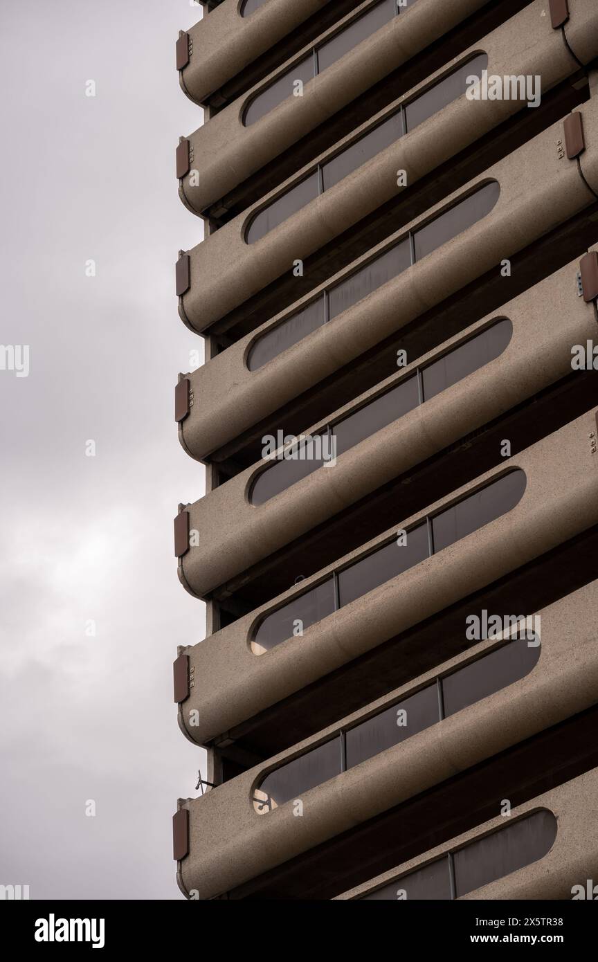 Condos in downtown calgary hi-res stock photography and images - Alamy