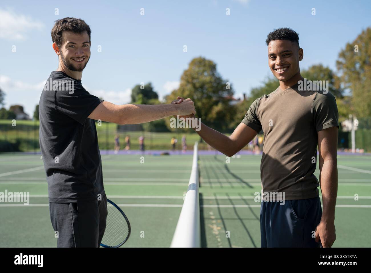 Good sportsmanship hi-res stock photography and images - Alamy