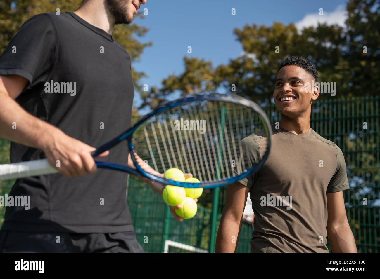 Two people talking sports hi-res stock photography and images - Alamy