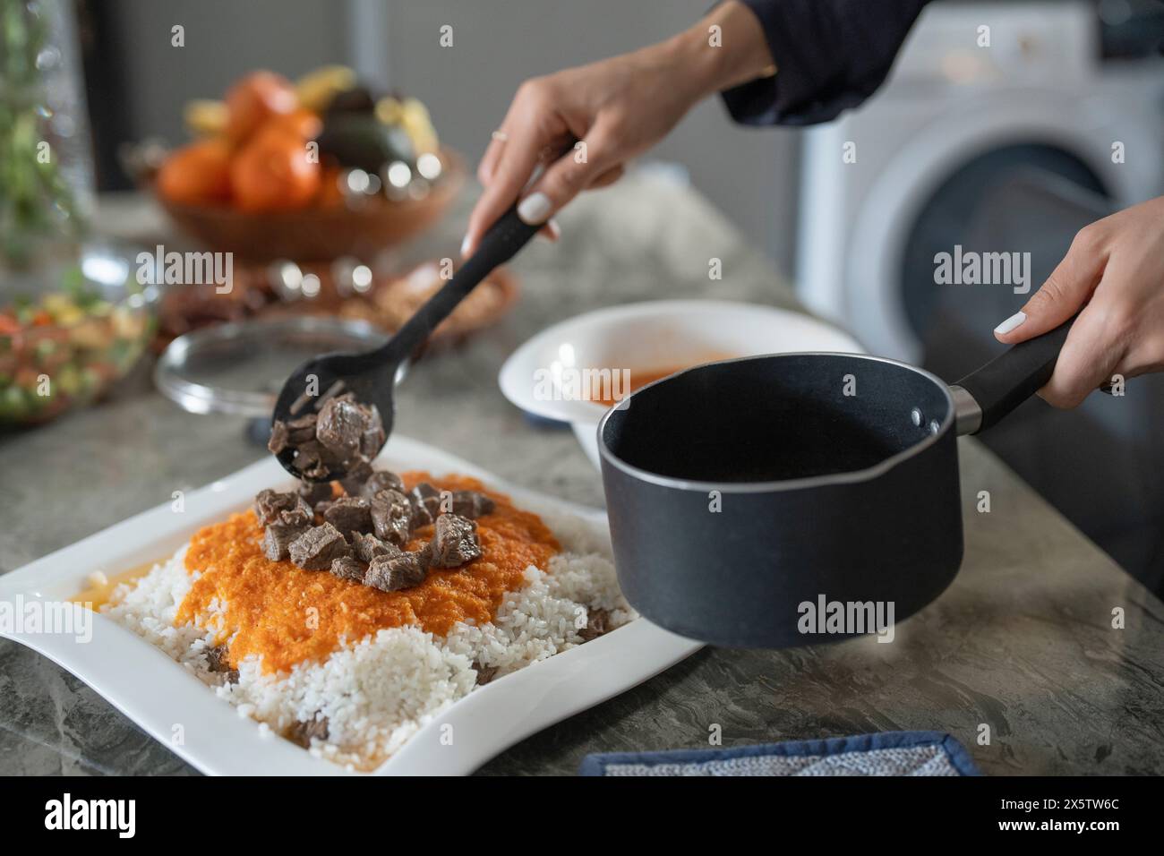 Mid plate hi-res stock photography and images - Alamy