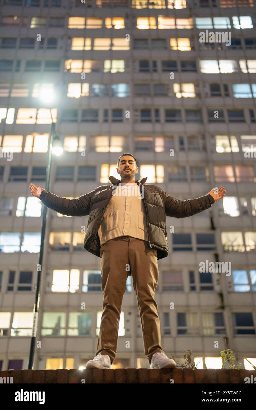 Full portrait of young man standing hi-res stock photography and images ...