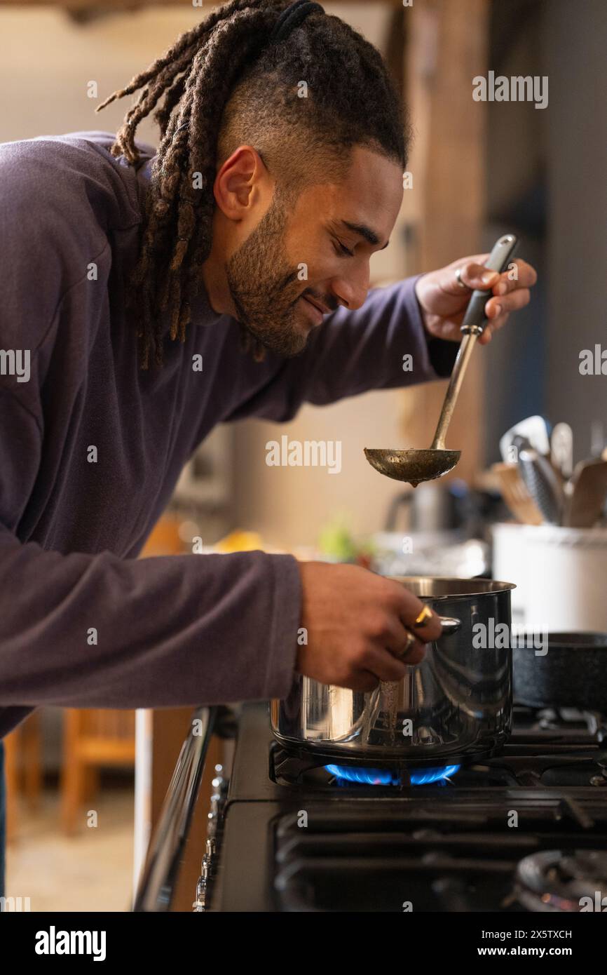 From the stove in the kitchen hi-res stock photography and images - Alamy