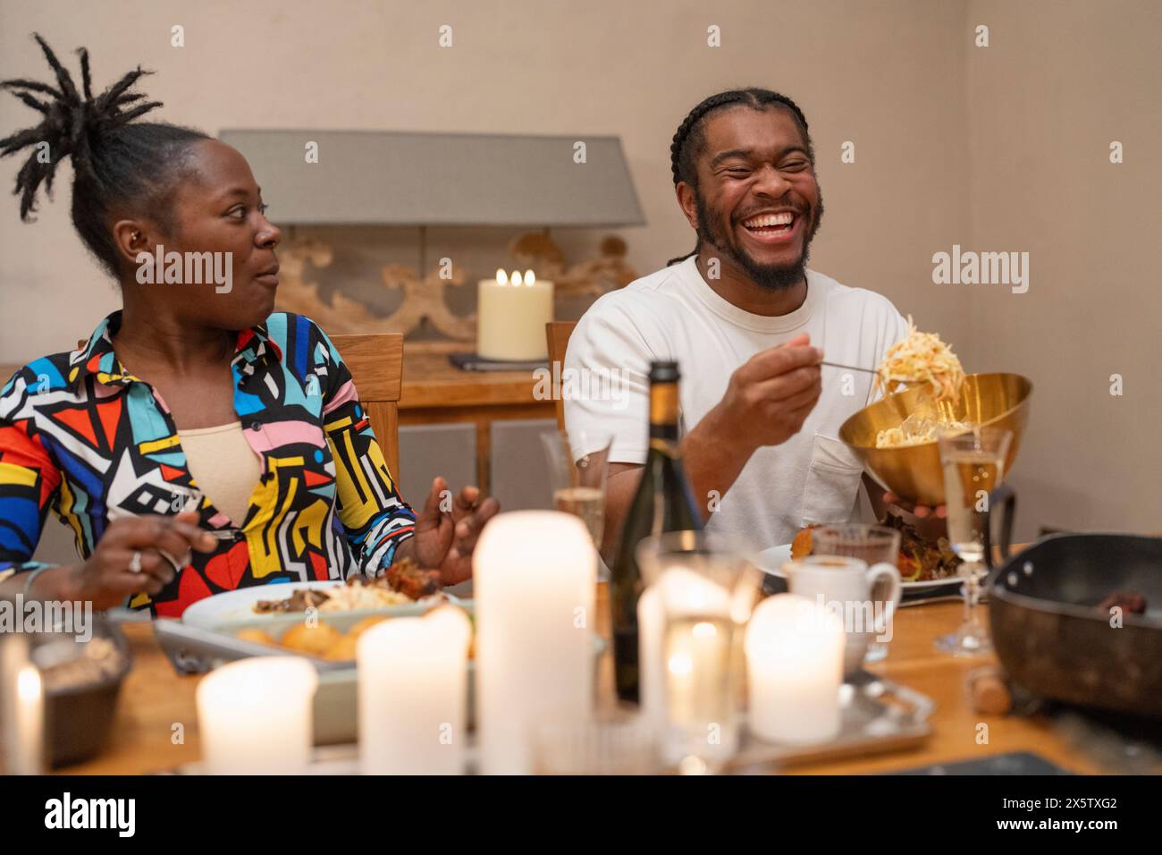 Man laughing table hi-res stock photography and images - Alamy