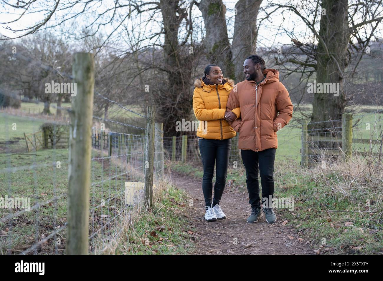 Couple in warm jackets hi-res stock photography and images - Alamy