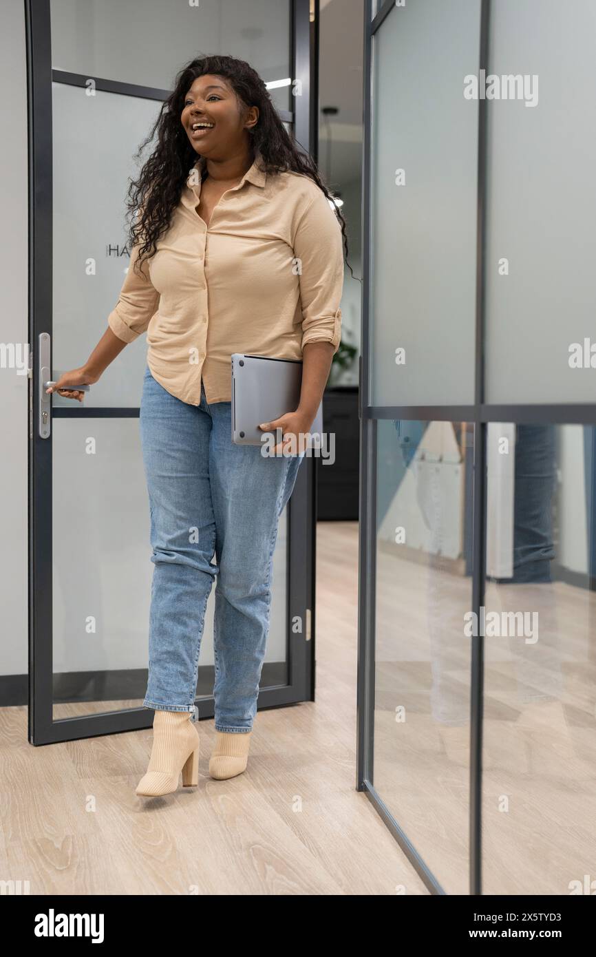 Corporate person entering room hi-res stock photography and images - Alamy