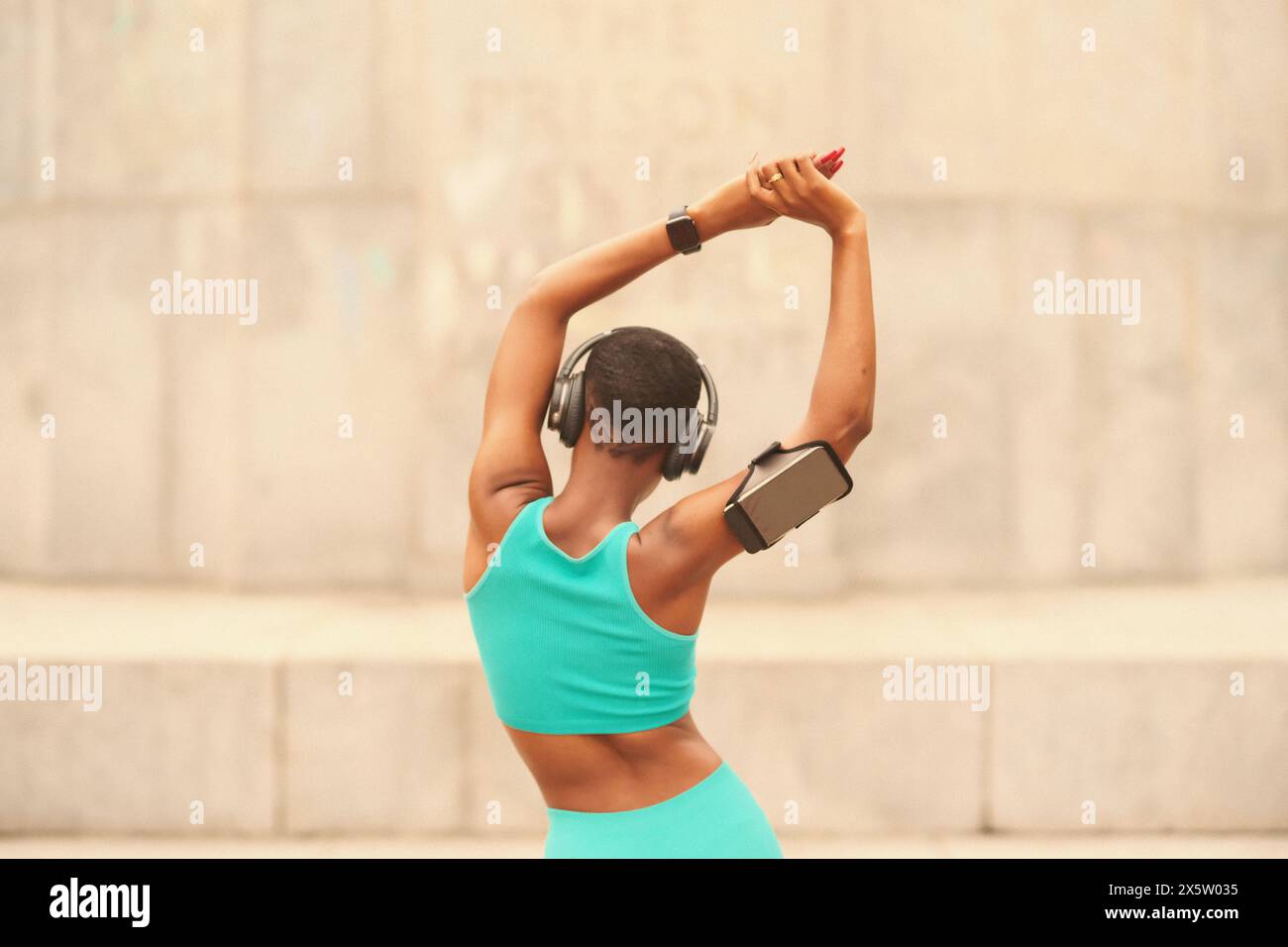 Arm in arm and woman and rear view hi-res stock photography and images ...