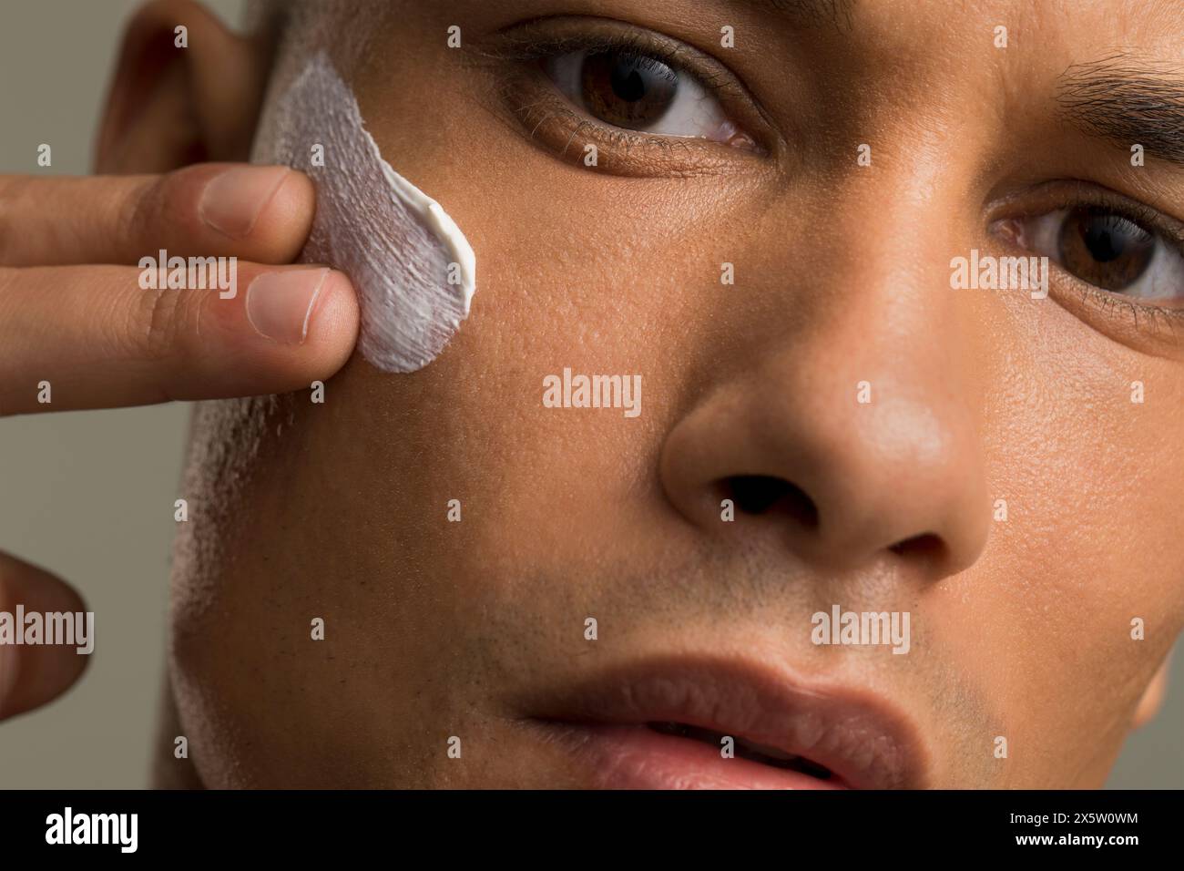 Anti aging cream and man hi-res stock photography and images - Alamy