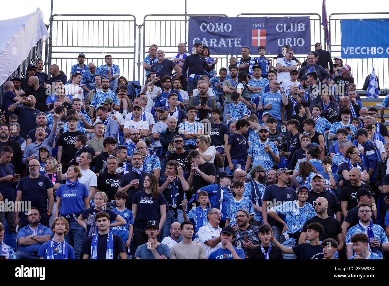 Curva b hi-res stock photography and images - Alamy