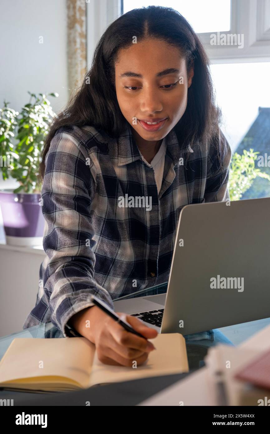 Young african woman student hi-res stock photography and images - Alamy