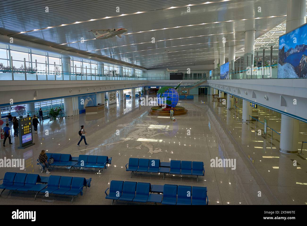 waiting room at Pyongyang International Airport, North Korea Stock ...