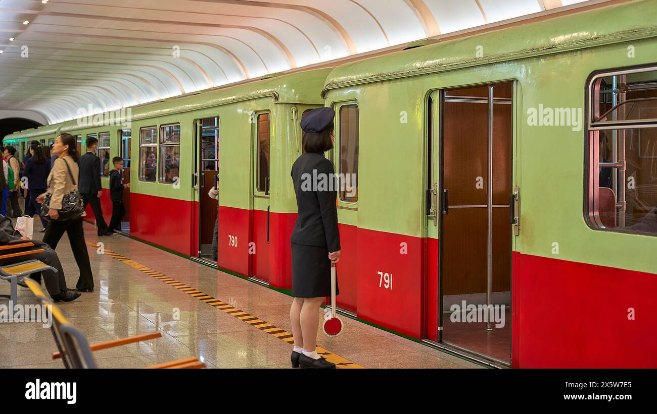 interior of Pyongyang metro stations Stock Photo - Alamy