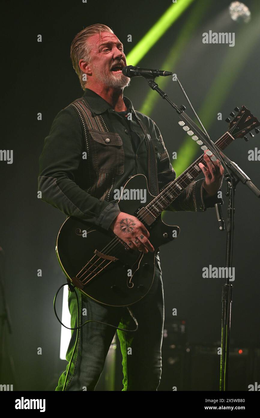 Hollywood FL, USA. 10th May, 2024. Queens of the Stone Age perform ...