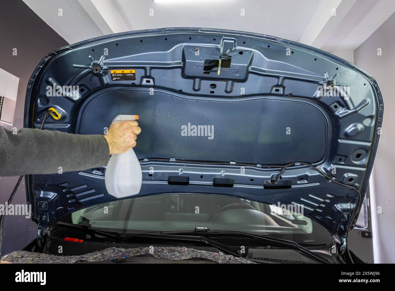 Bitumen material hi-res stock photography and images - Alamy