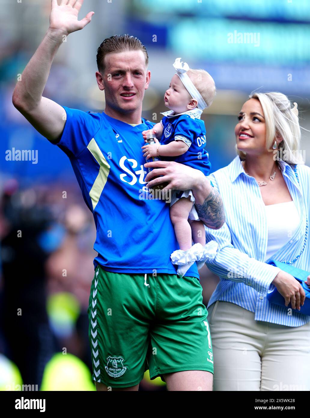 Everton goalkeeper Jordan Pickford (left), his wife Megan Pickford and ...