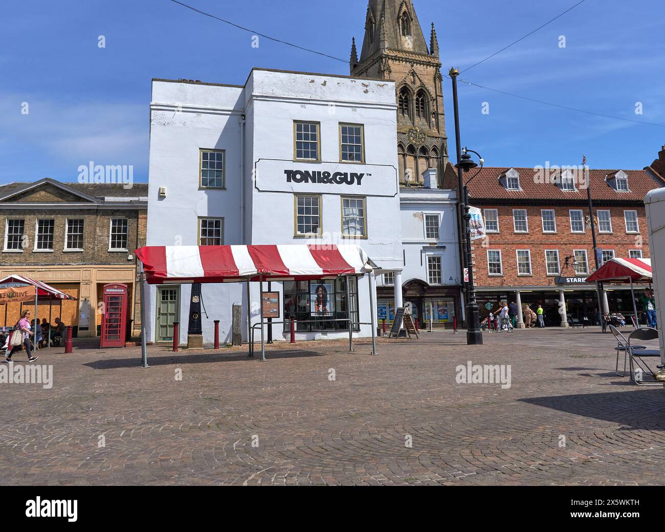 Market square in Newark on Trent, Nottinghamshire, UK Stock Photo - Alamy