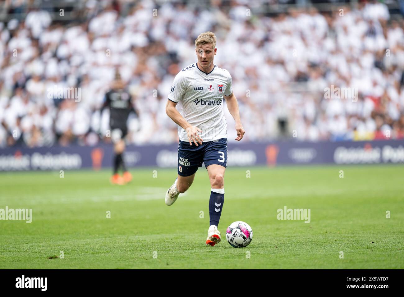 Copenhagen, Denmark. 09th, May 2024. Mats Knoester (3) of Aarhus GF ...