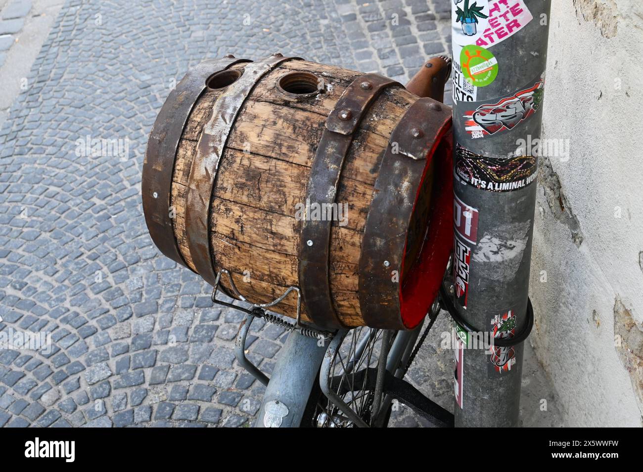 Foto rack hi-res stock photography and images - Alamy