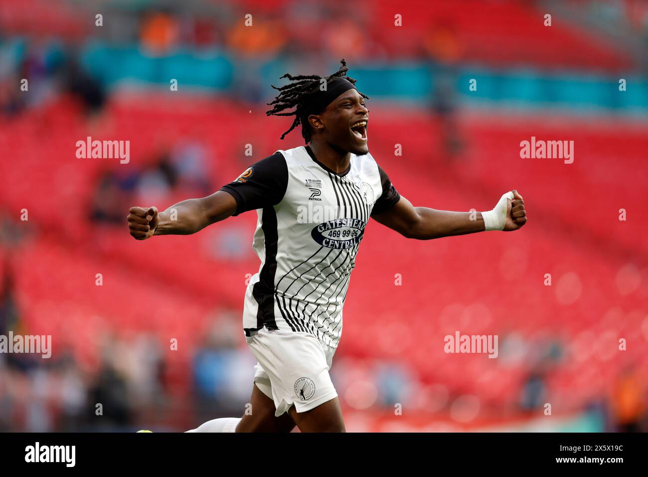 Gateshead's Dajaune Brown celebrates victory in the Isuzu FA Trophy ...