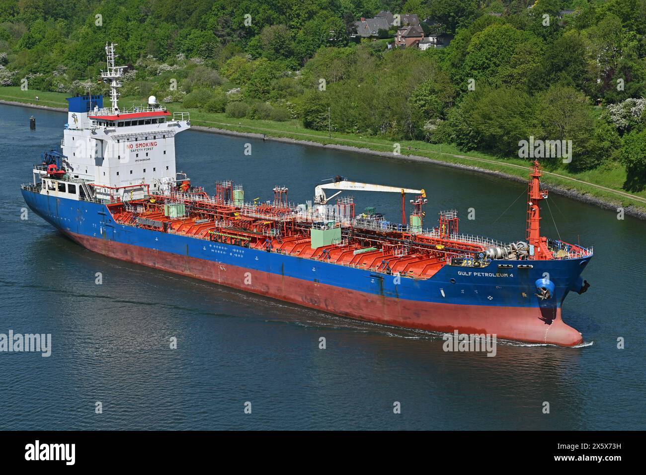 Cemical / Oil Products Tanker GULF PETROLEUM 4 passing the Kiel Canal ...