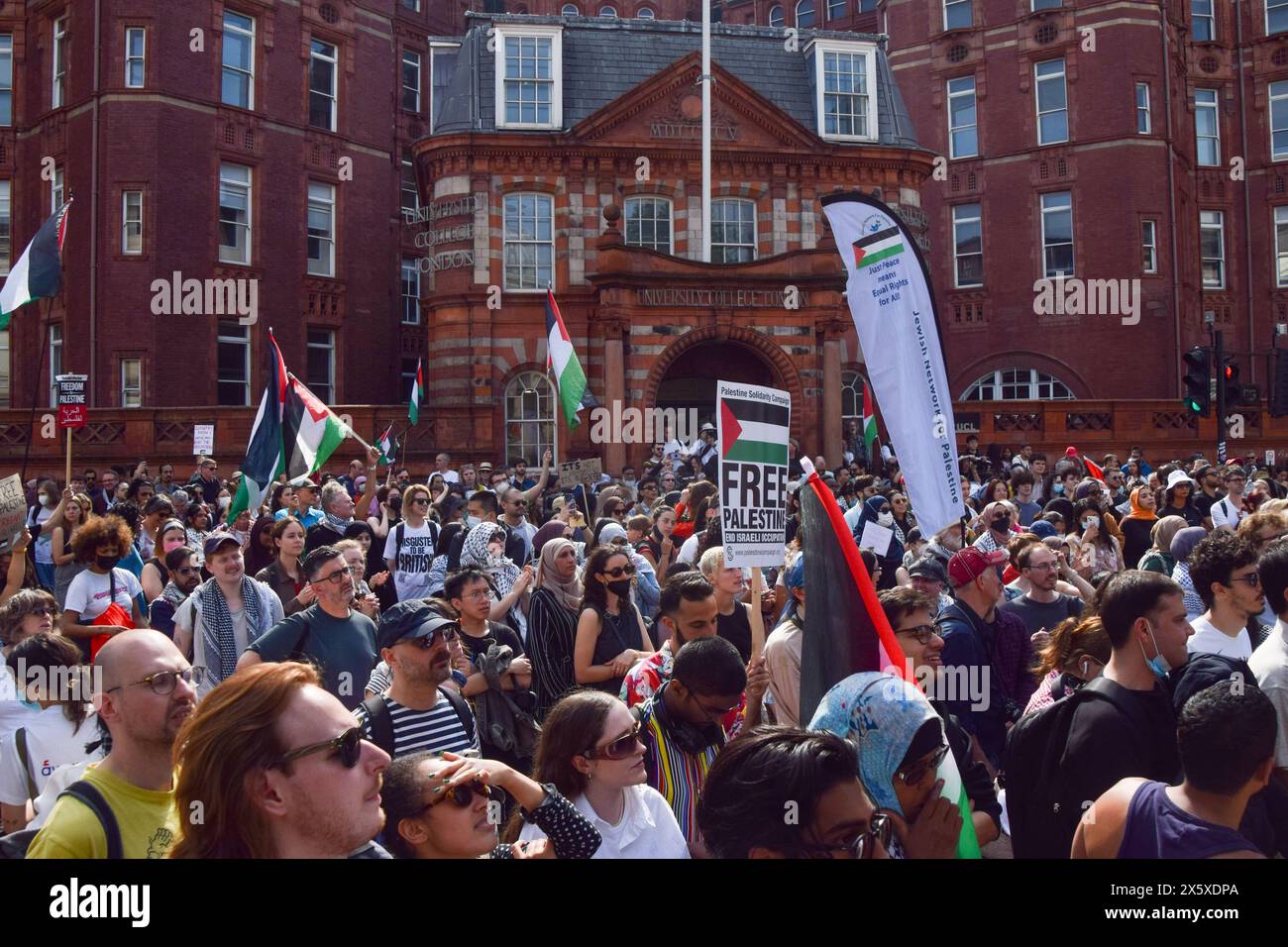 London, UK. 11th May 2024. Protesters outside UCL. Pro-Palestine ...