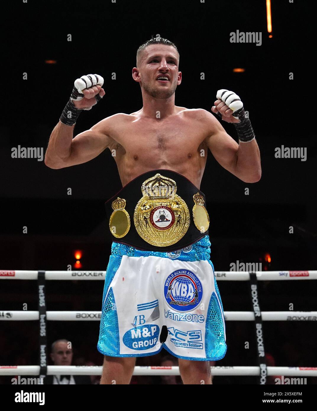 Rhys Edwards celebrates victory against Thomas Patrick Ward (not ...