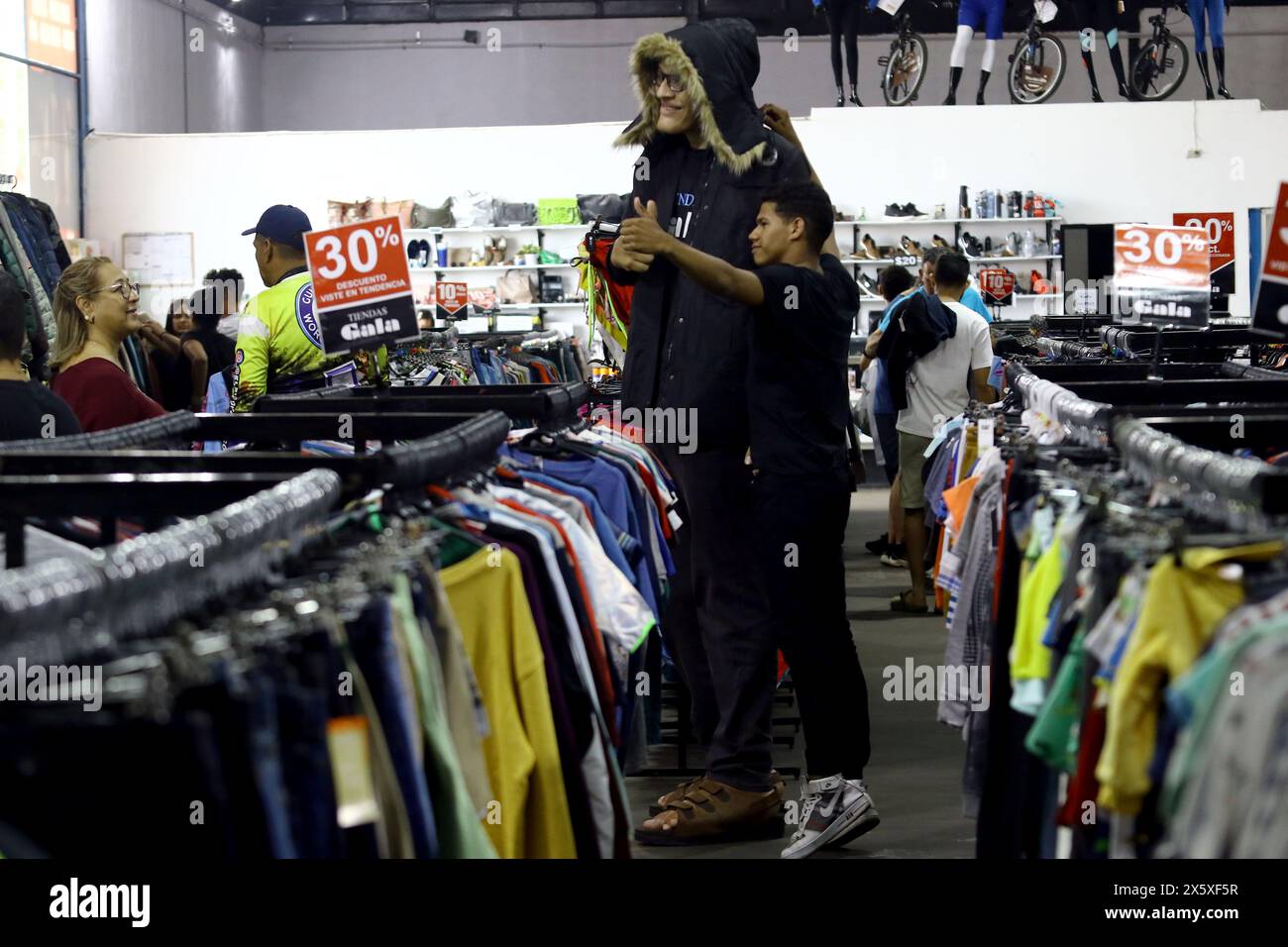 Guinness record 12 jpg hi-res stock photography and images - Alamy