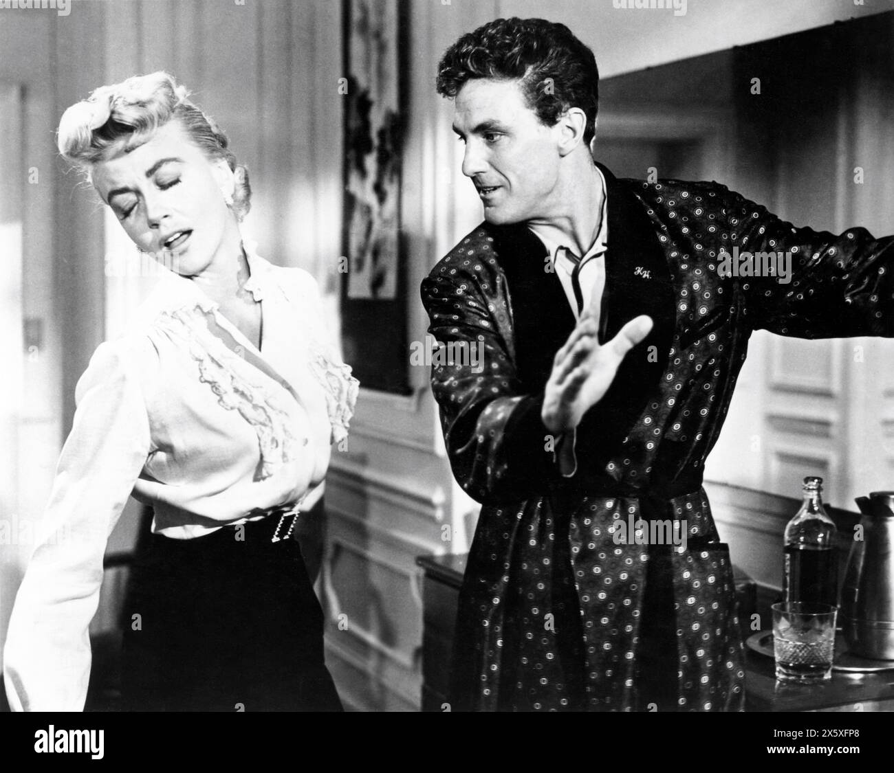DOROTHY MALONE and ROBERT STACK in WRITTEN ON THE WIND 1956 director ...