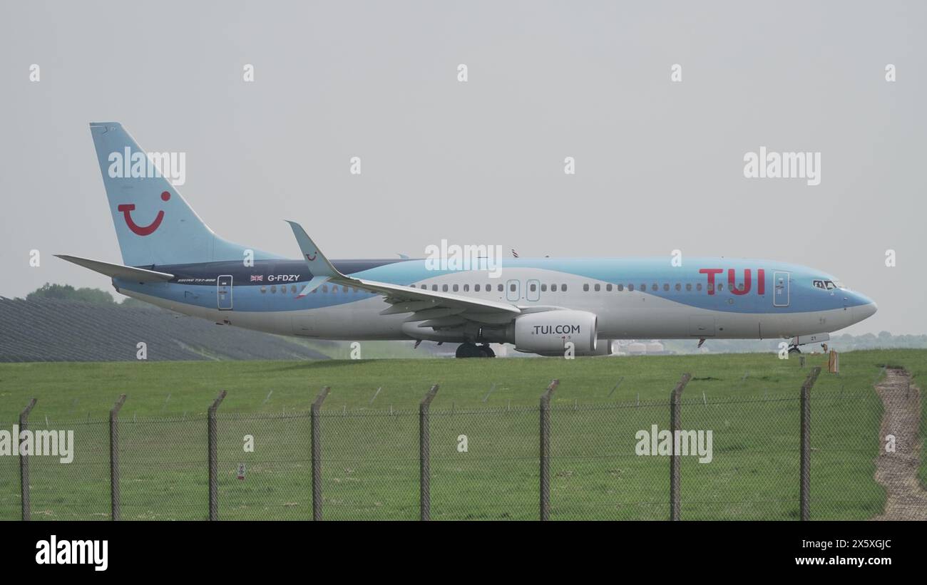 TUI Boeing 737 Stock Photo - Alamy