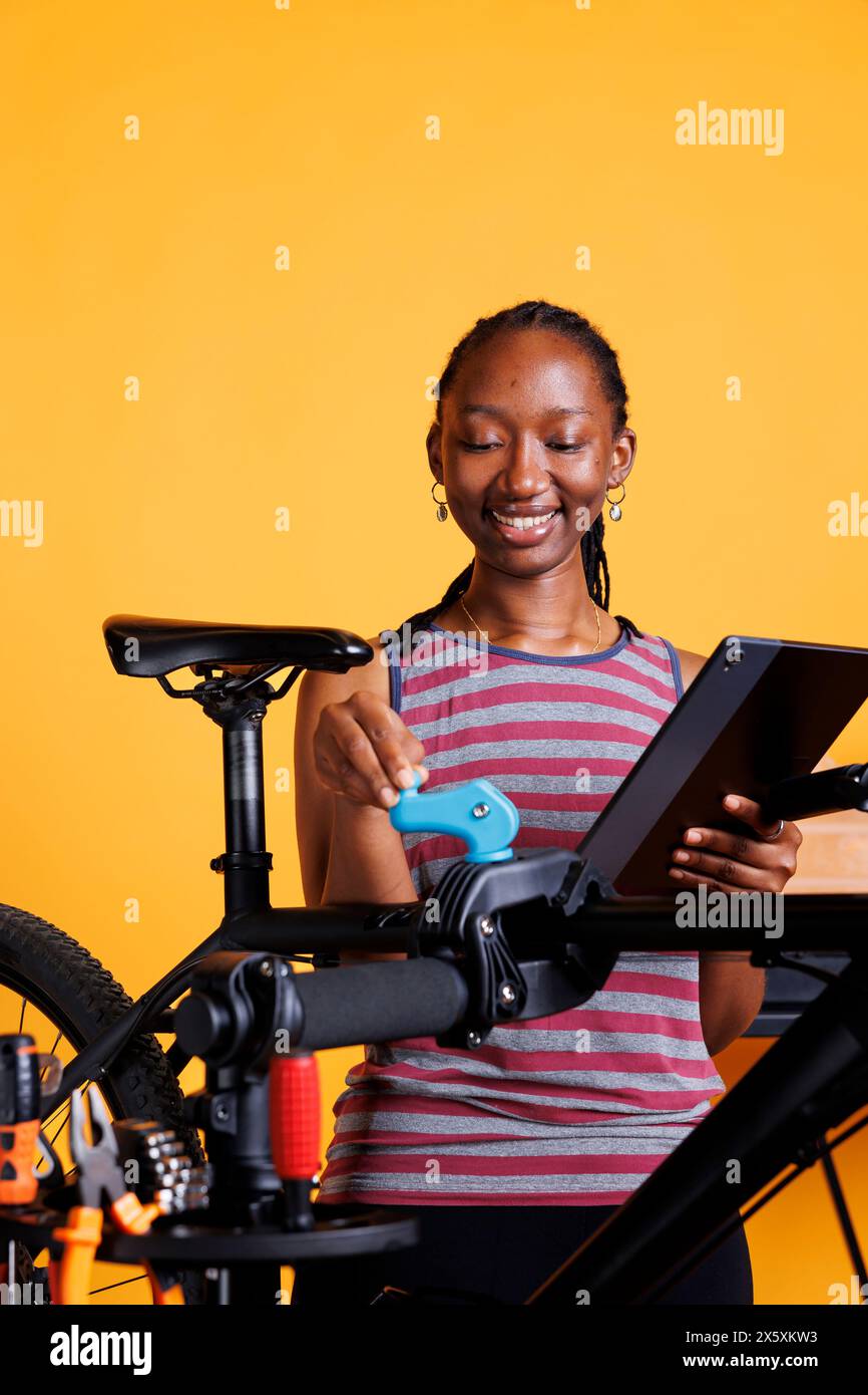 Using an allen key bike hi-res stock photography and images - Alamy