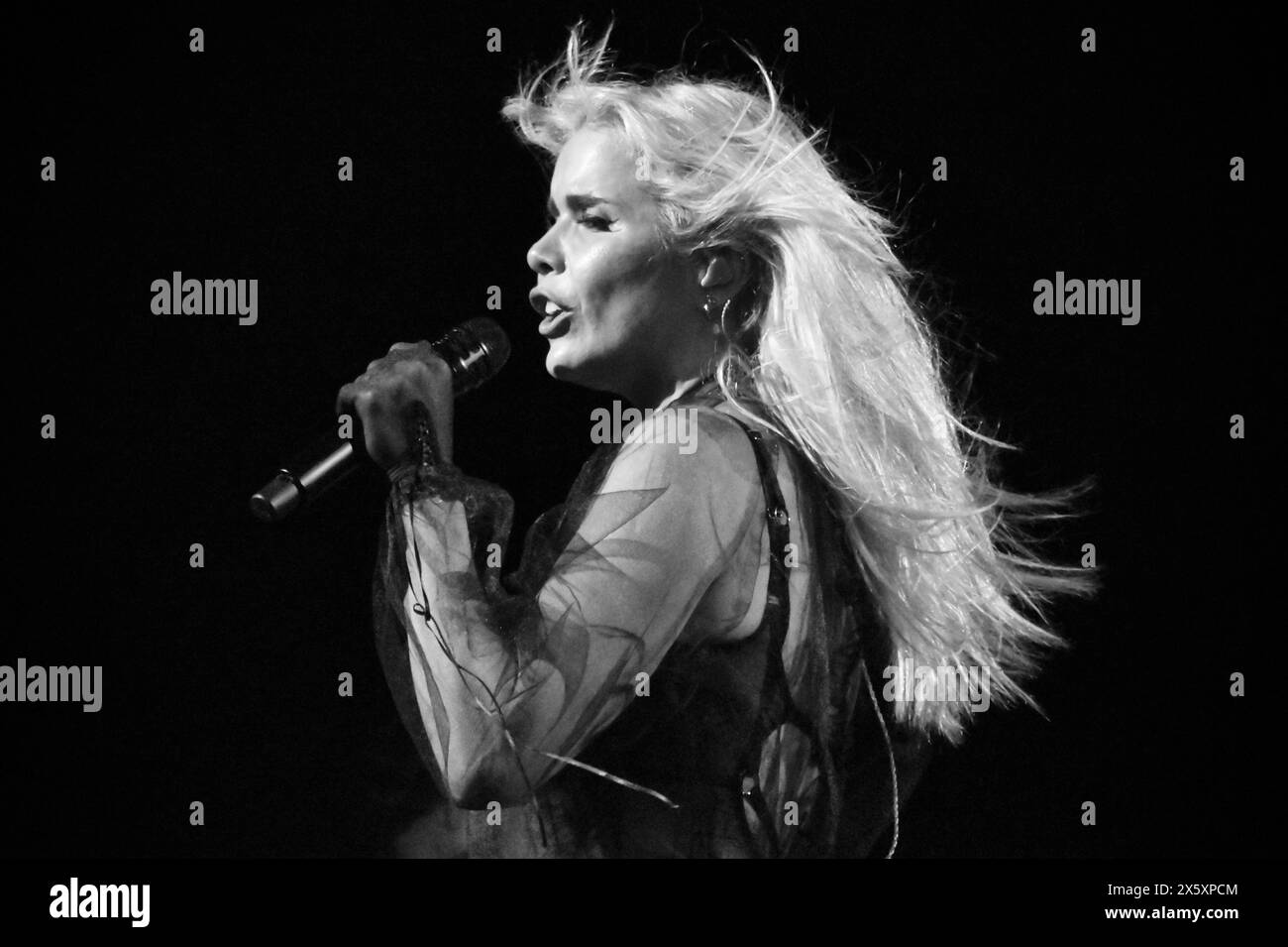 Paloma Faith Pictured Performing At Stockton Globe During Her 2024 Uk Tour Image Credit James