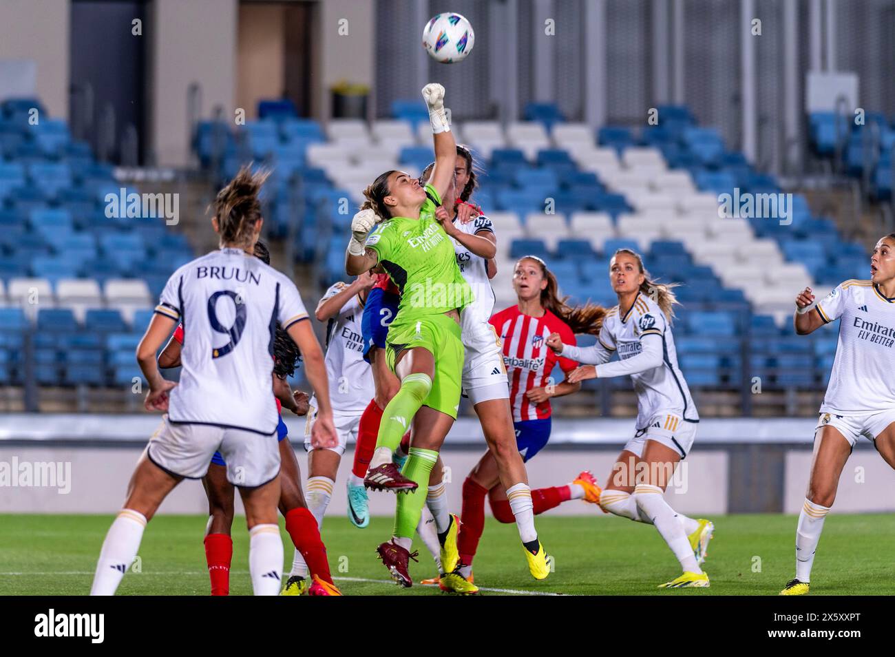 Maria isabel rodriguez misa hi-res stock photography and images - Alamy