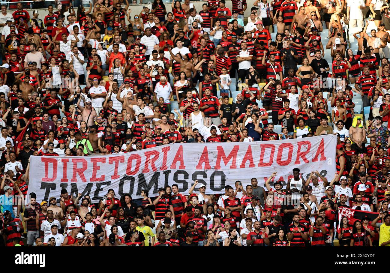 Rio de Janeiro, Brazil. 11th May, 2024. Flamengo fans during the ...