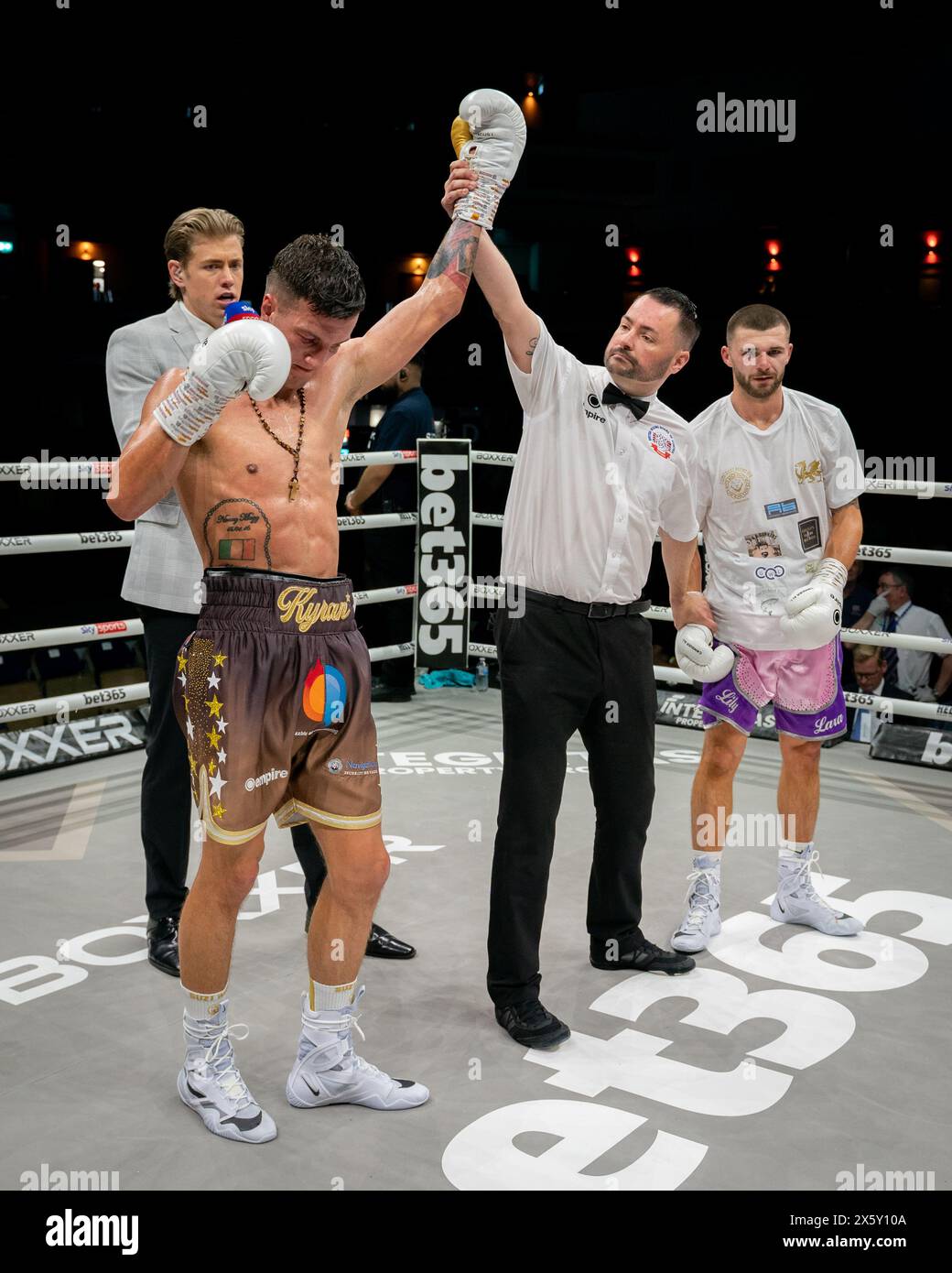 CARDIFF, UK. 11th May, 2024. Kyran Jones v Lewis Howells boxing match ...