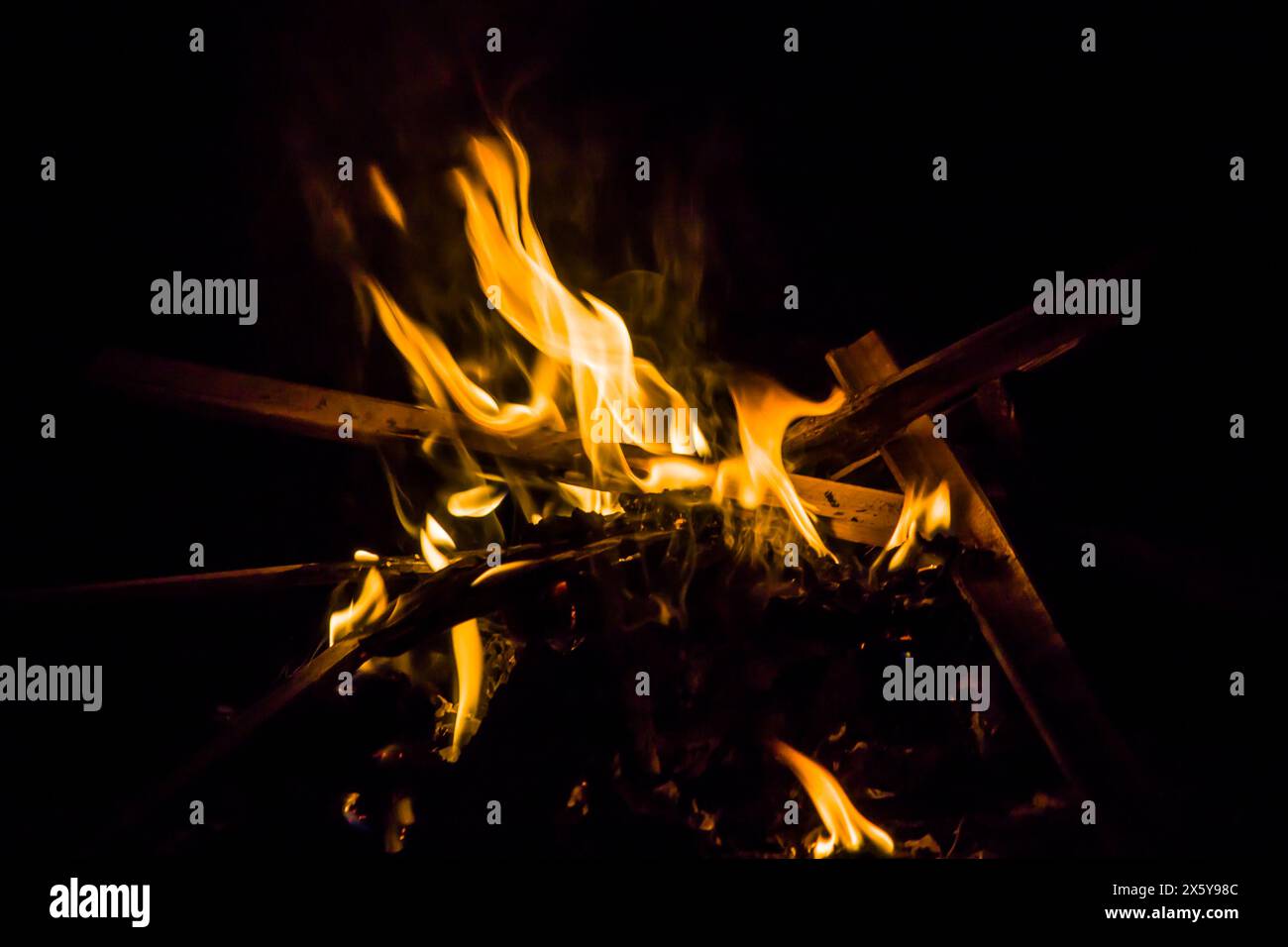 photo of a campfire at night that can warm the body Stock Photo - Alamy
