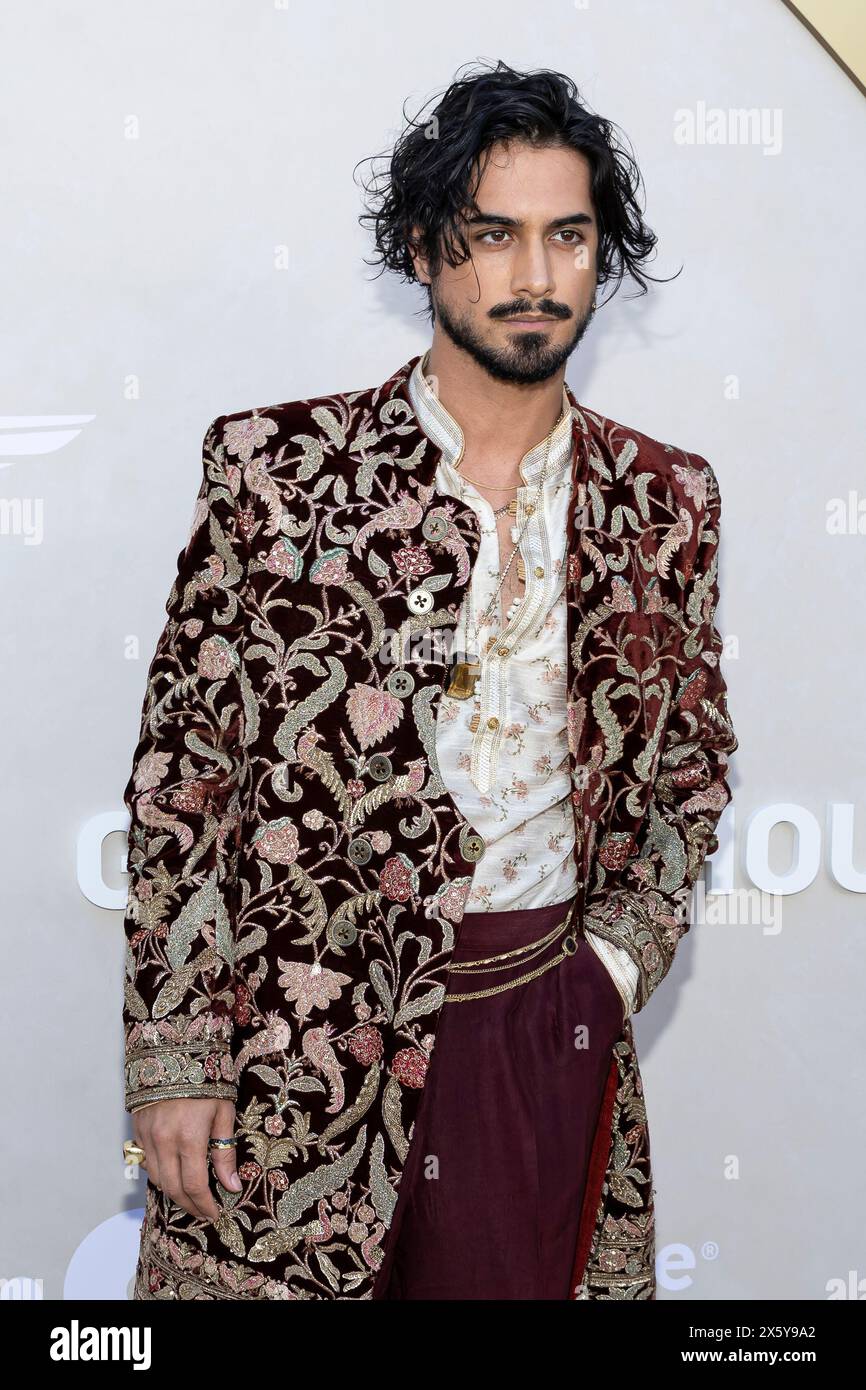 Avan Jogia Shirtloos 2024 Avan Jogia