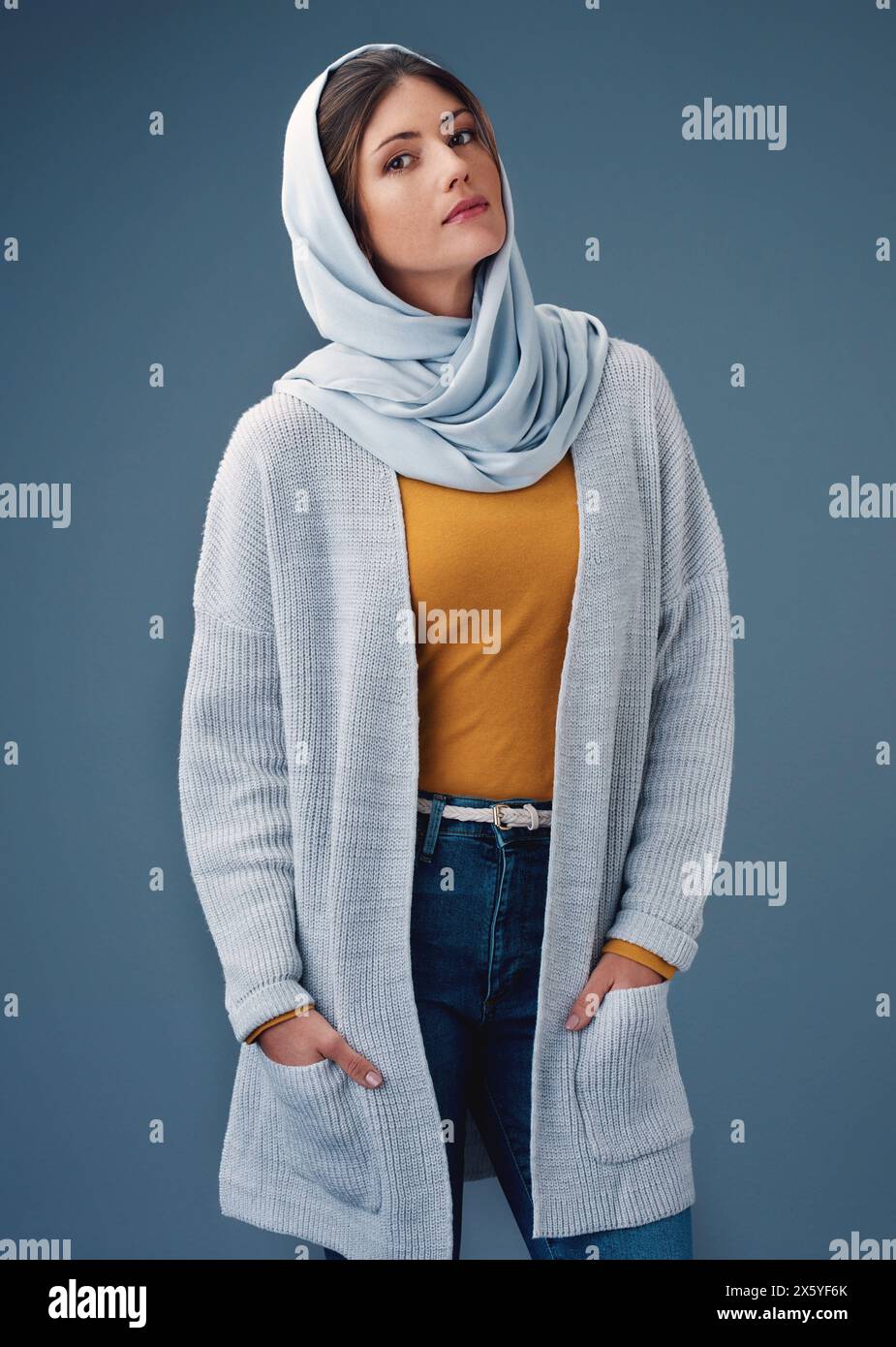 Modesty cloth hi-res stock photography and images - Alamy