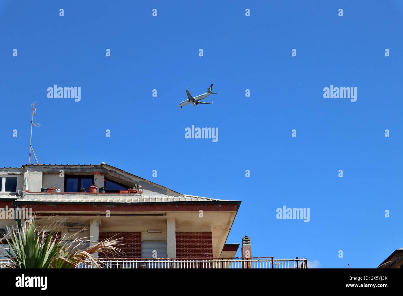 Aeroporto di volo hi-res stock photography and images - Alamy
