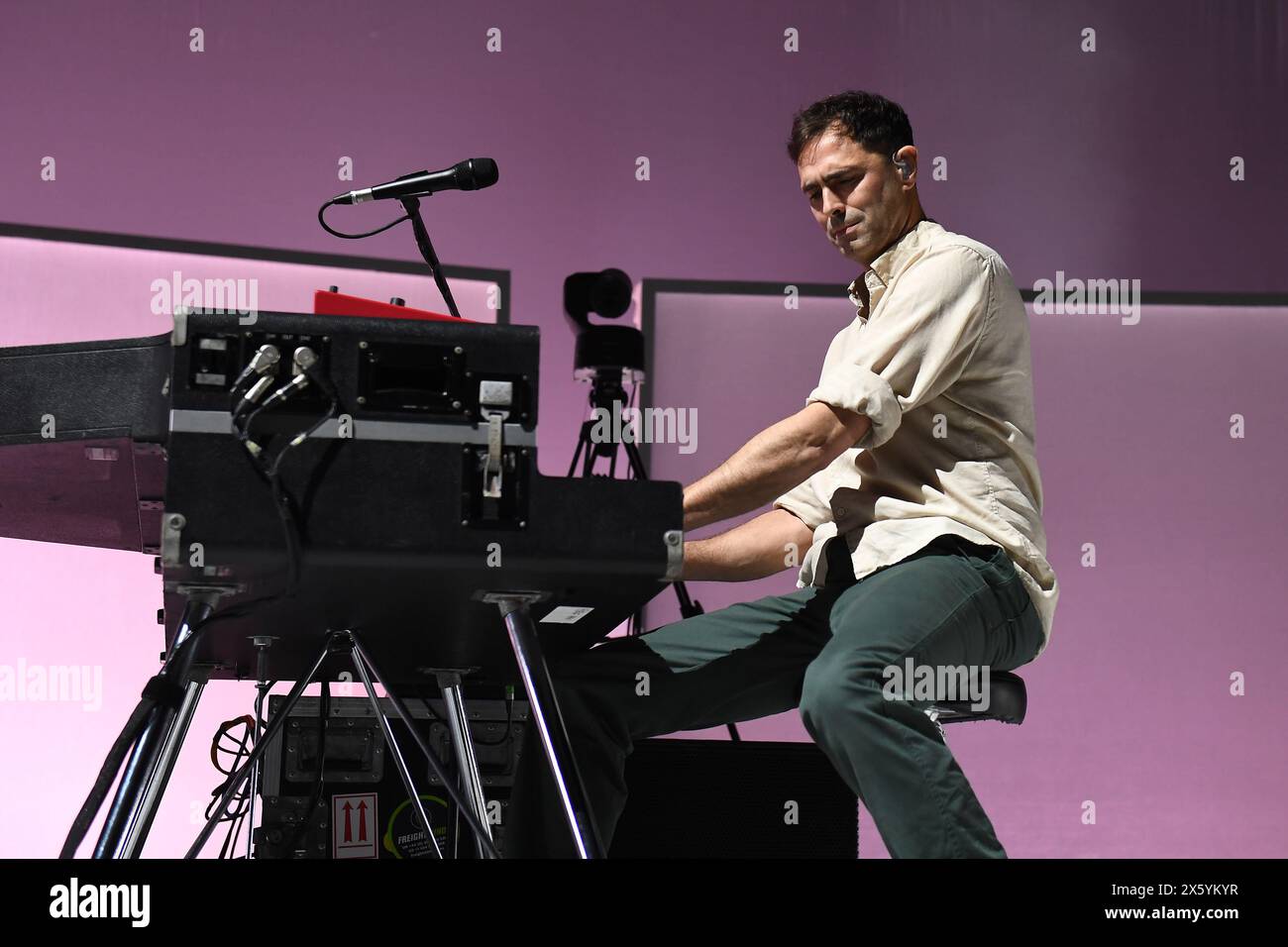 LONDON, ENGLAND - MAY 11: Tim Rice-Oxley of ‘Keane’ performing at O2 ...