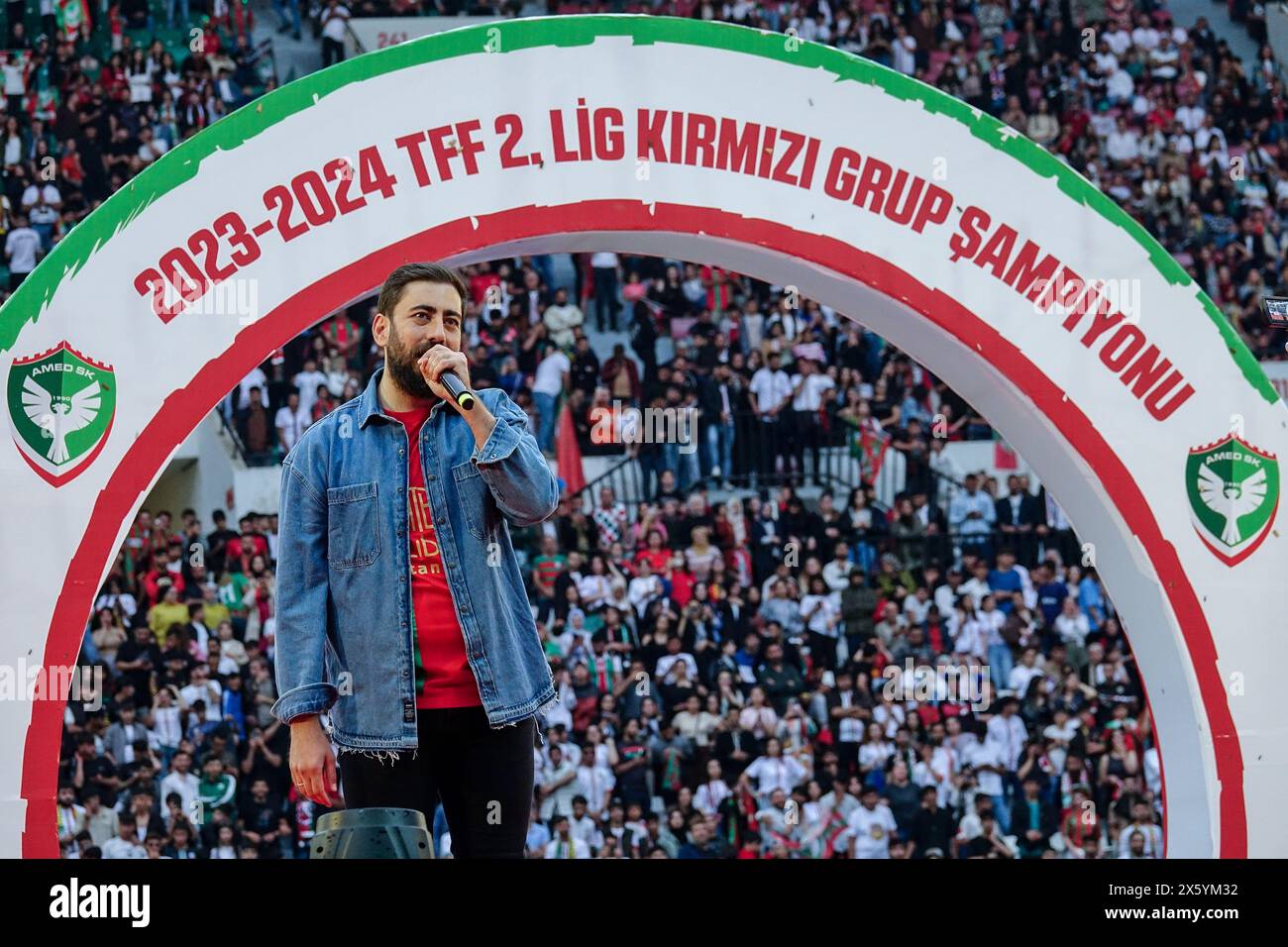 Famous Kurdish singer Azad Bedran is seen performing at the cup ...