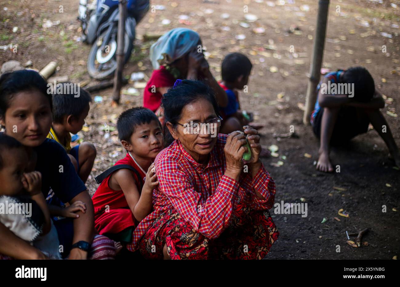 Myawaddy, Myanmar. 11th May, 2024. The people who flee from Myawaddy ...