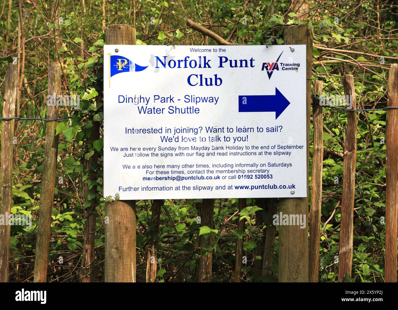 Sign by footpath to the Norfolk Punt Club at Pennygate Staithe by ...